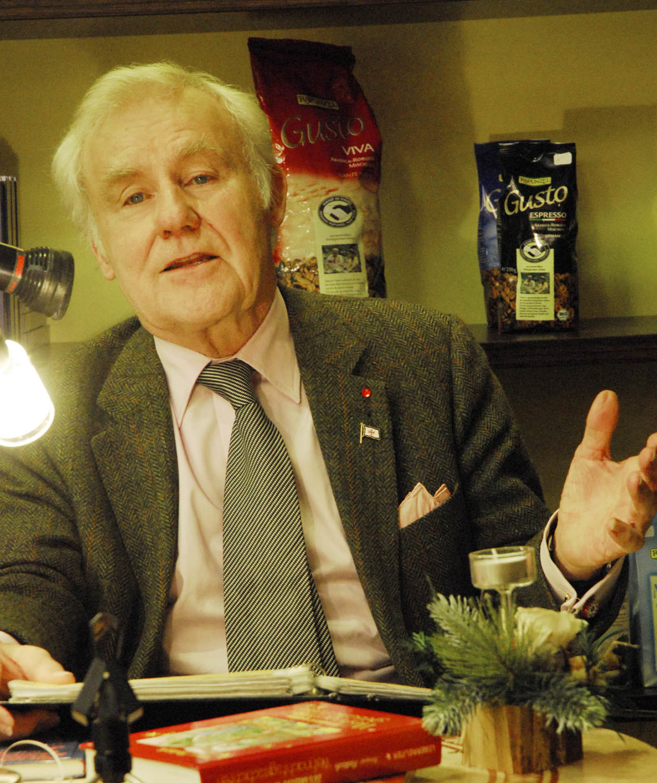 19. November 2010. Edgar Bessen liest “Norddeutsche Geschichten ...